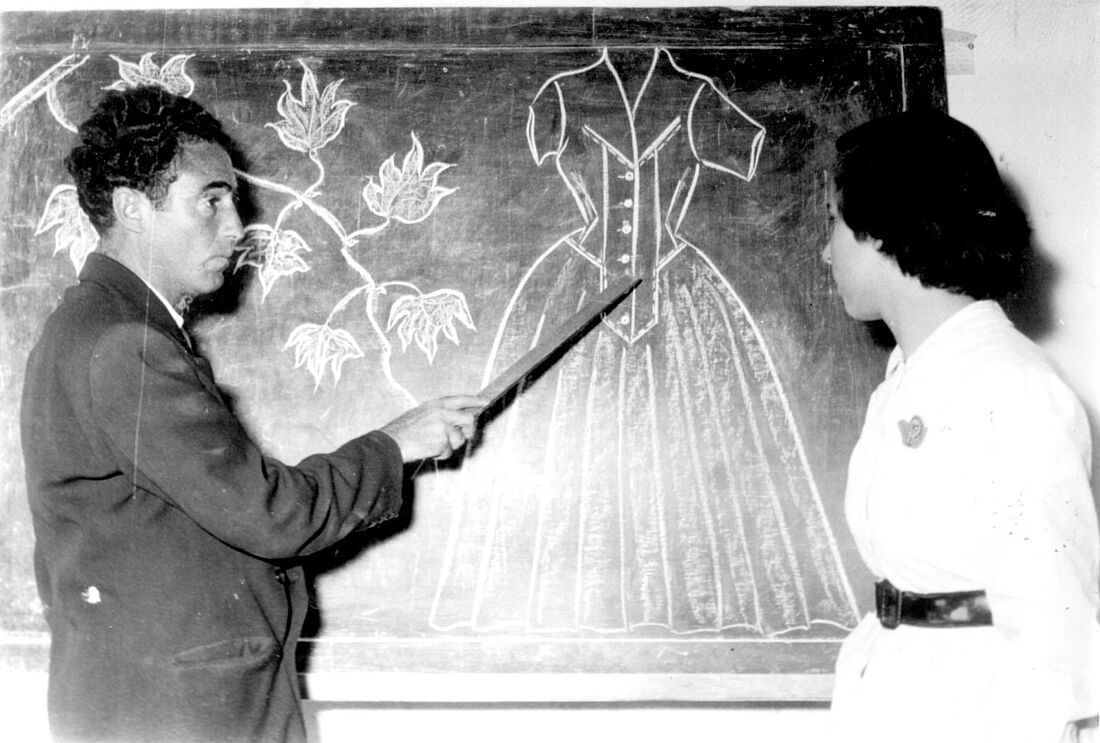 Design and maths teacher, Mr Rahmani Nehamia, with a student, ORT ...